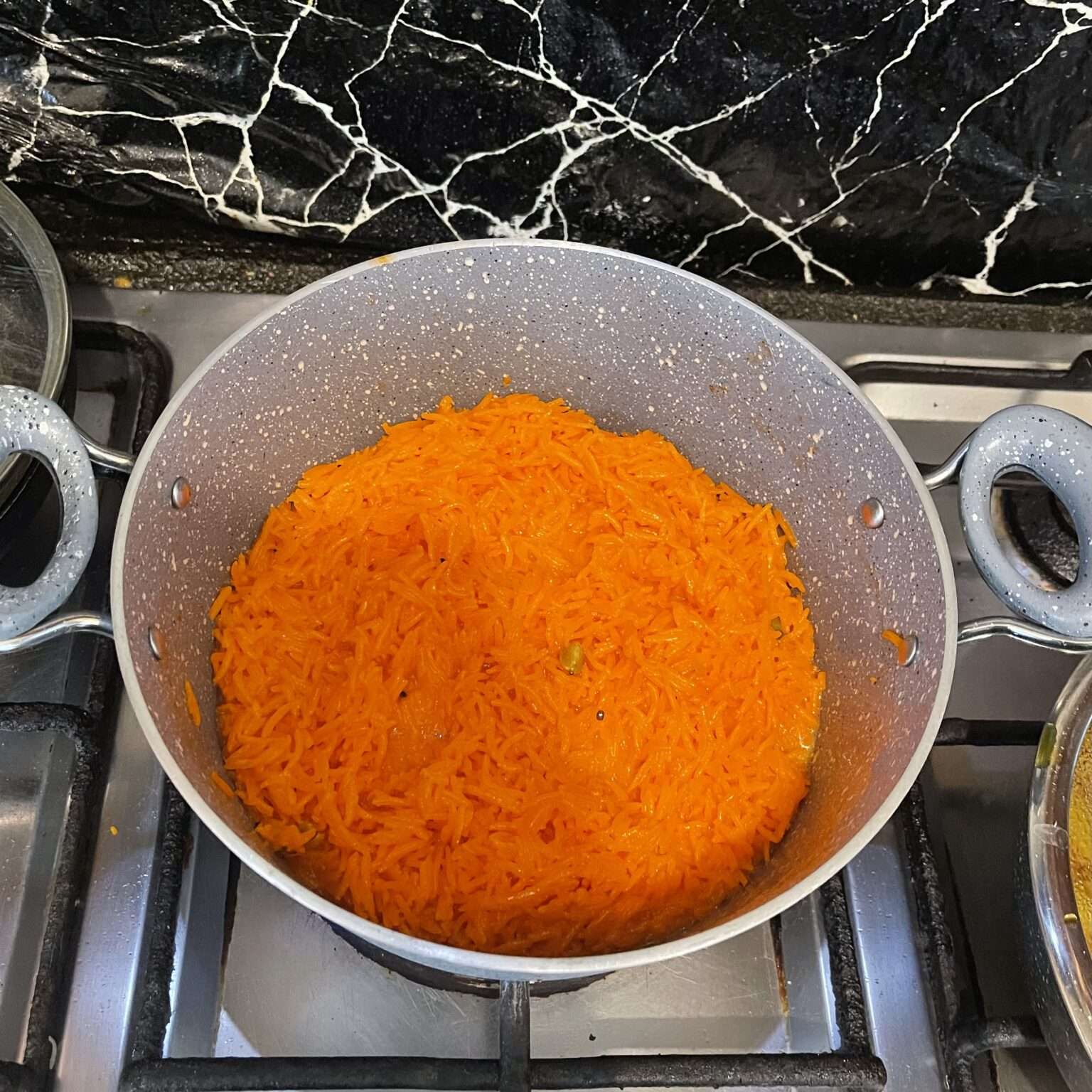 Zarda (Pakistani Sweet Rice) - Meethe Chawal